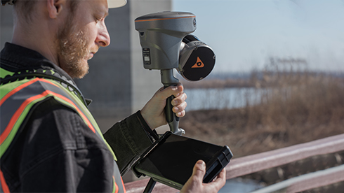 RS10: Integrated Handheld SLAM 3D Scanner + GNSS RTK | CHCNAV